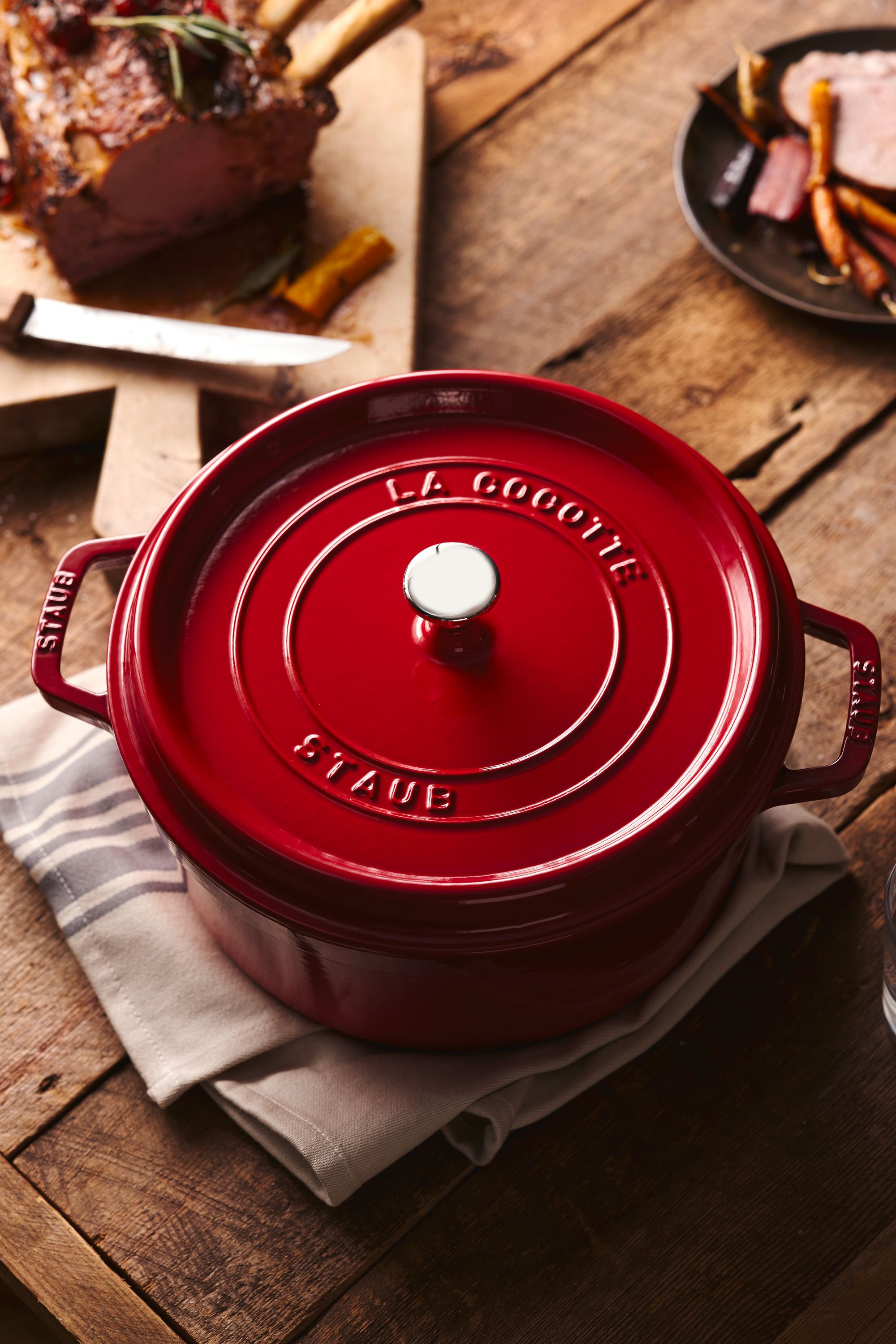 Staub Cocotte Round 26cm Cherry Red